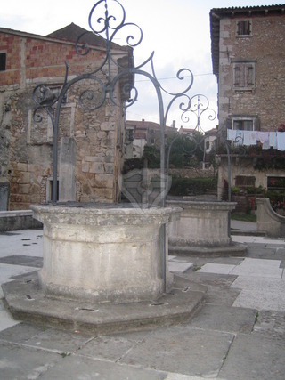 Istria from smrikve: Vizinada – Visinada: “Birth village of Carlotta Grisi“